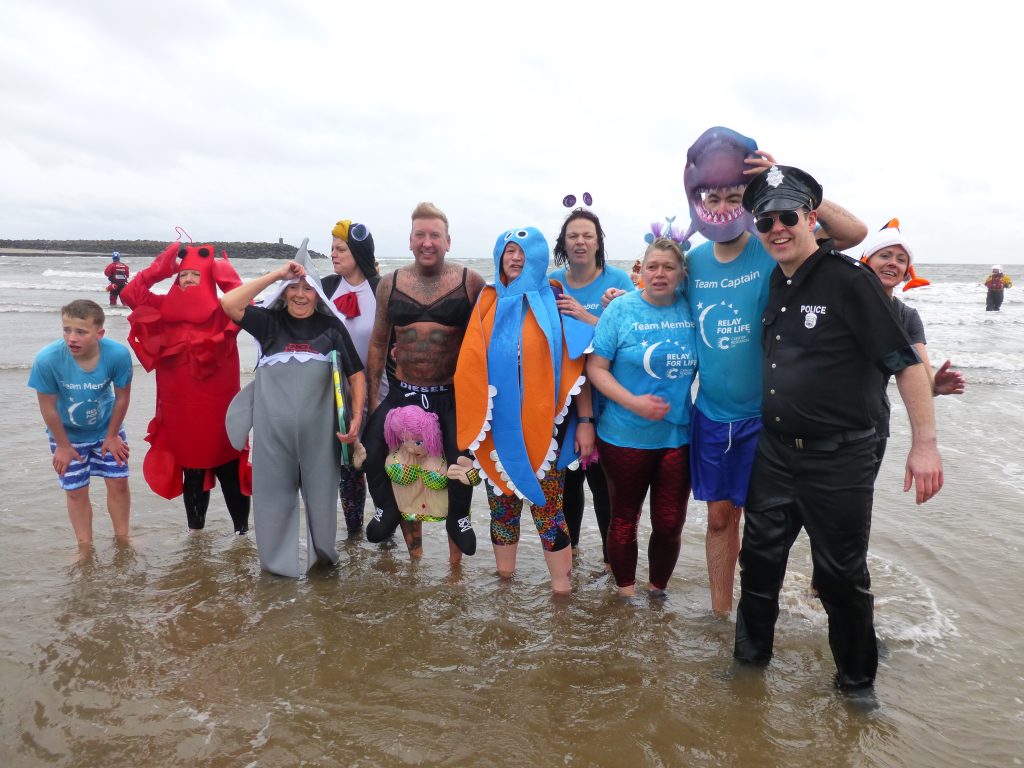 Another Massive Newbiggin Boxing Day Dip - Newbiggin by the Sea Town ...